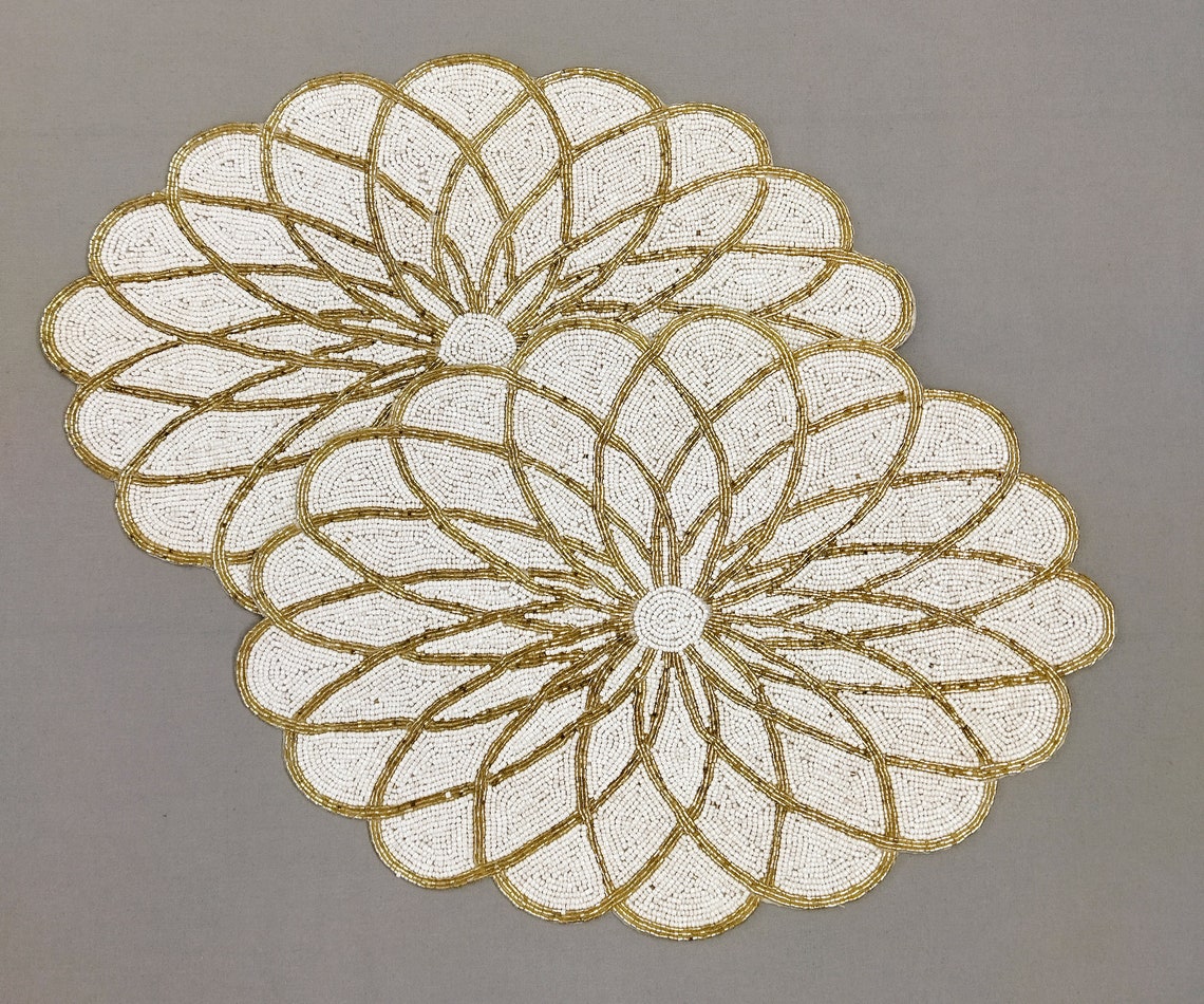 Off-white Geometrical Oval Flower Shape Handmade Beaded - Etsy