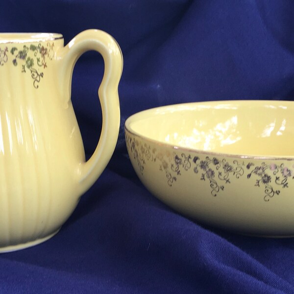 Hall's Superior Quality Kitchenware Bowl - Etsy