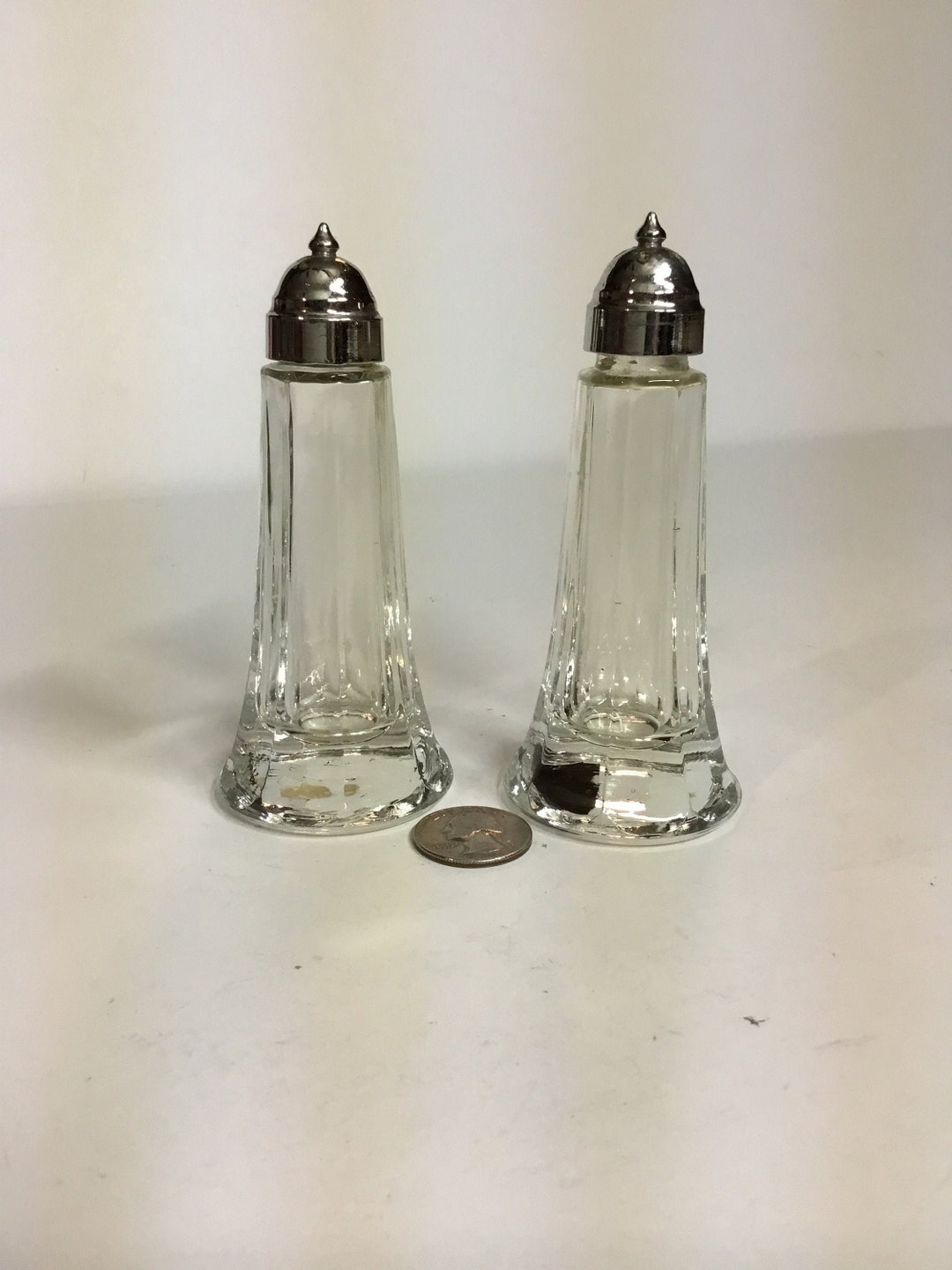 Mexico Salt and Pepper Shakers, Glass, Metal Caps - Etsy