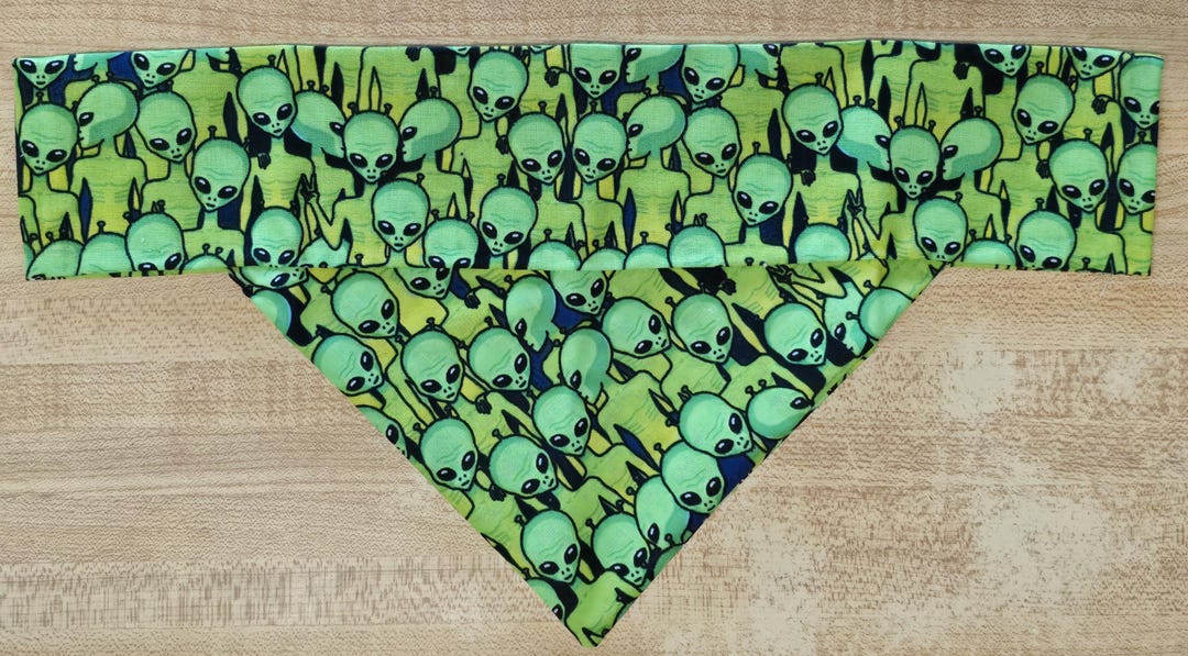Aliens Over the Collar Dog Bandana - Green and Black Aliens Bandana ...