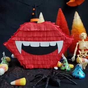 Vampire Lips Mini Piñata 4" Vampire Theme Halloween Party Love at First ...