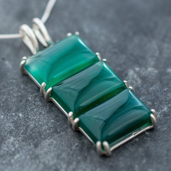 Green Stone Pendant - Etsy