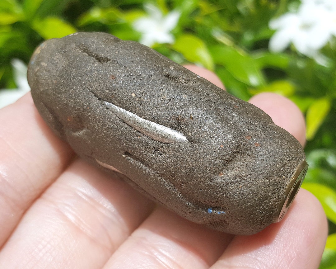 Sacred Leklai Stone Bullet Takrut Charm Protect Talisman Thai Buddha ...