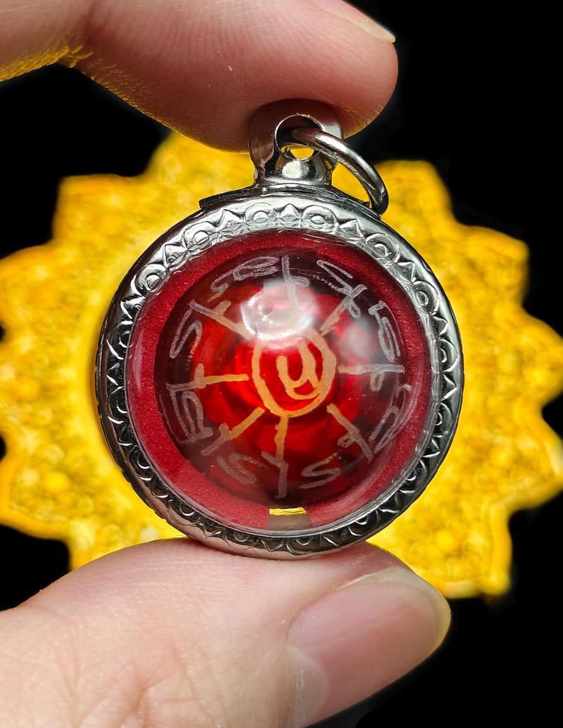 Look Om Red Crystal Ball Manee Nopparat Look Kaew LP Doo Wat Sakae ...