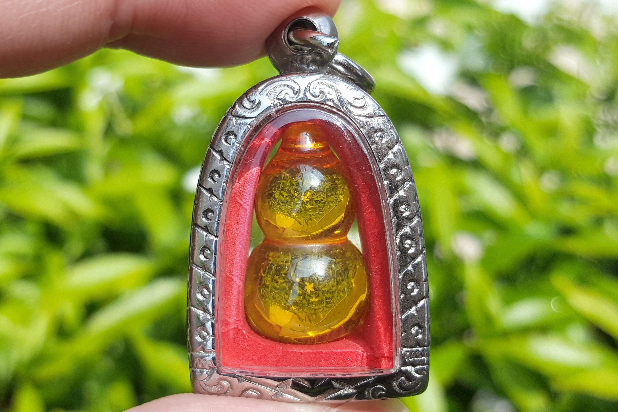 Cased Mystic Yellow Calabash Energy Naga Eye Crystal Gems Stone Charm ...