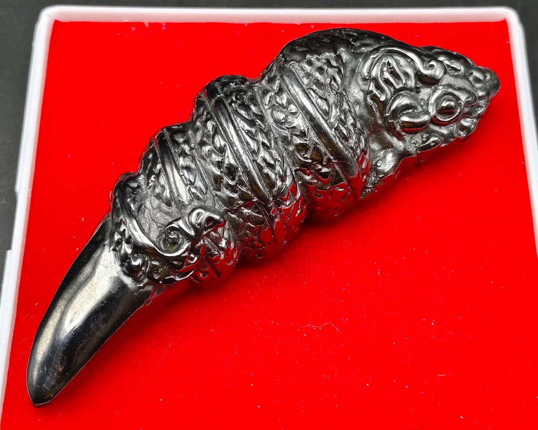 3" Powerful Leklai Phaya Naga Serpent Fang Stone Charm Protect Talisman ...