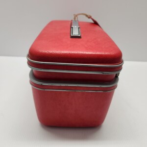 Vintage Red Train Case 1960's Samsonite With Tray and Mirror Red ...