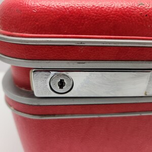 Vintage Red Train Case 1960's Samsonite With Tray and Mirror Red ...