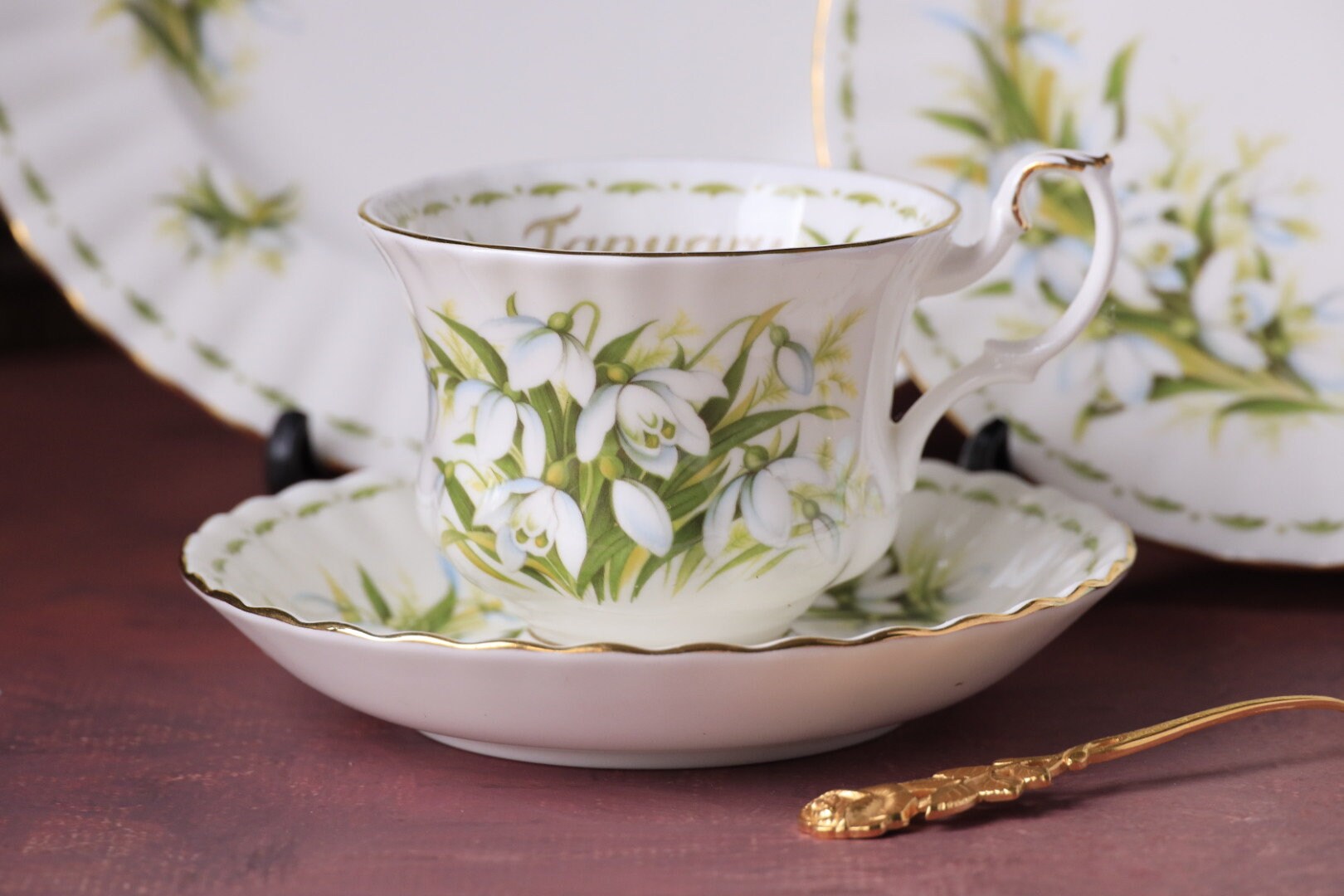 Royal Albert Flower of the Month January Snowdrop Quartet Tea Cup and ...