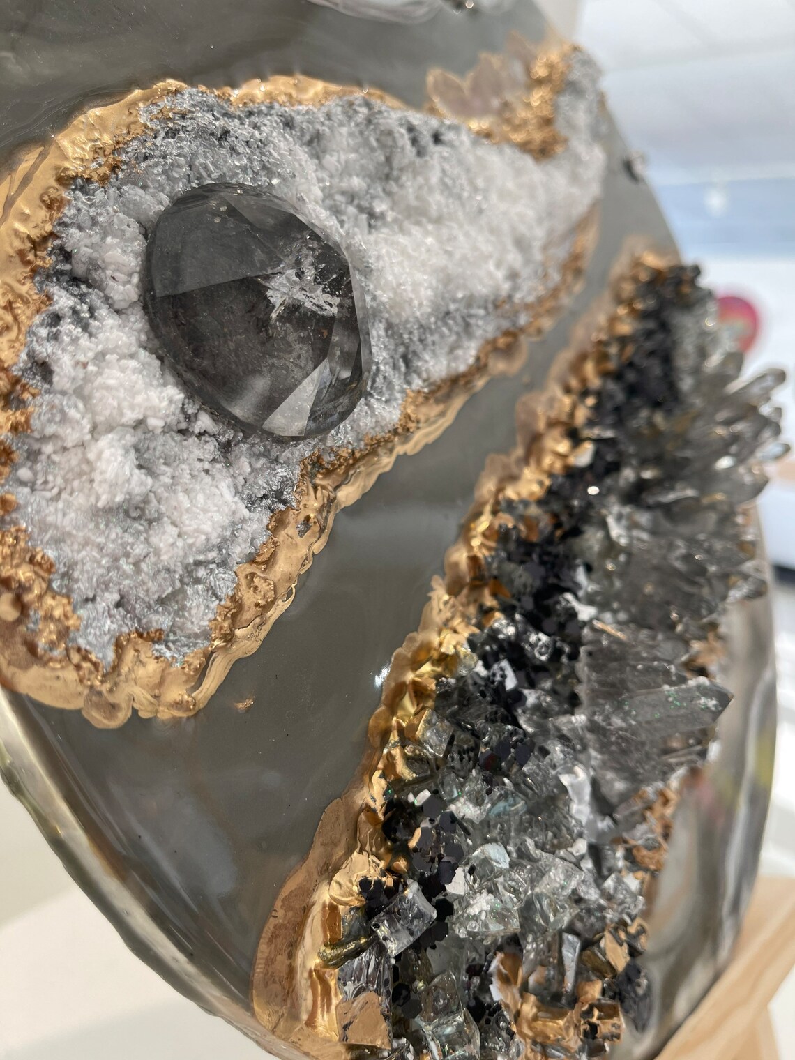 C H R O M A Epoxy Resin Geode Wall Art - Etsy