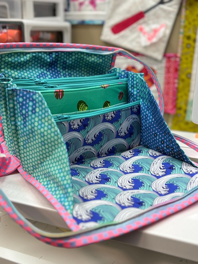 Bionic Gear Bag Featuring Tula Pink Fabrics - Etsy