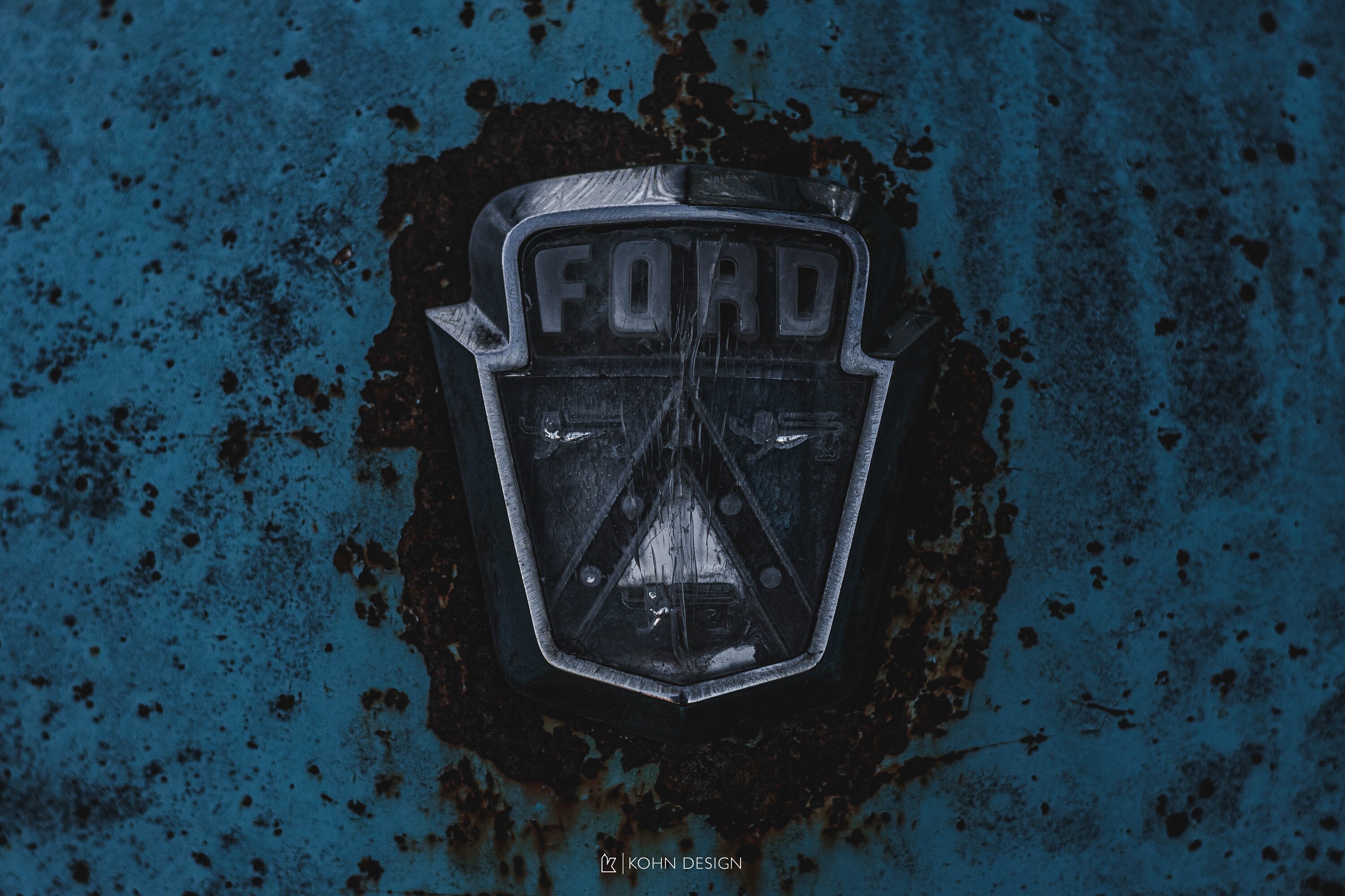 Ford Emblem Crest