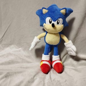Sonic Puppet - Etsy