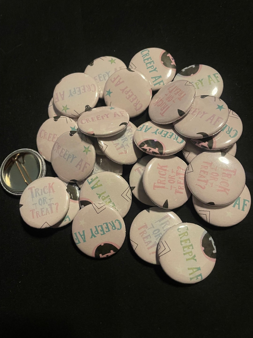 Pastel Goth Halloween Cute Kawaii Pins Badges Buttons Trick or Treat ...