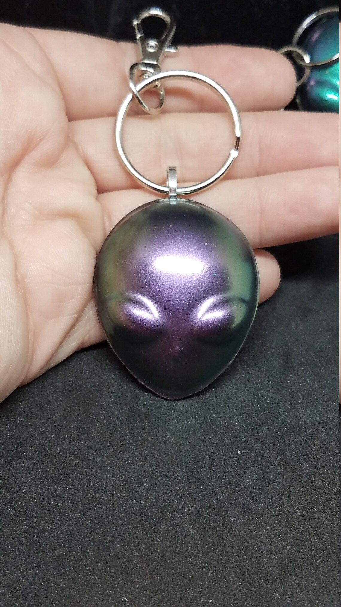 Alien Head Keychains Color Changing Alien Keychains Color | Etsy