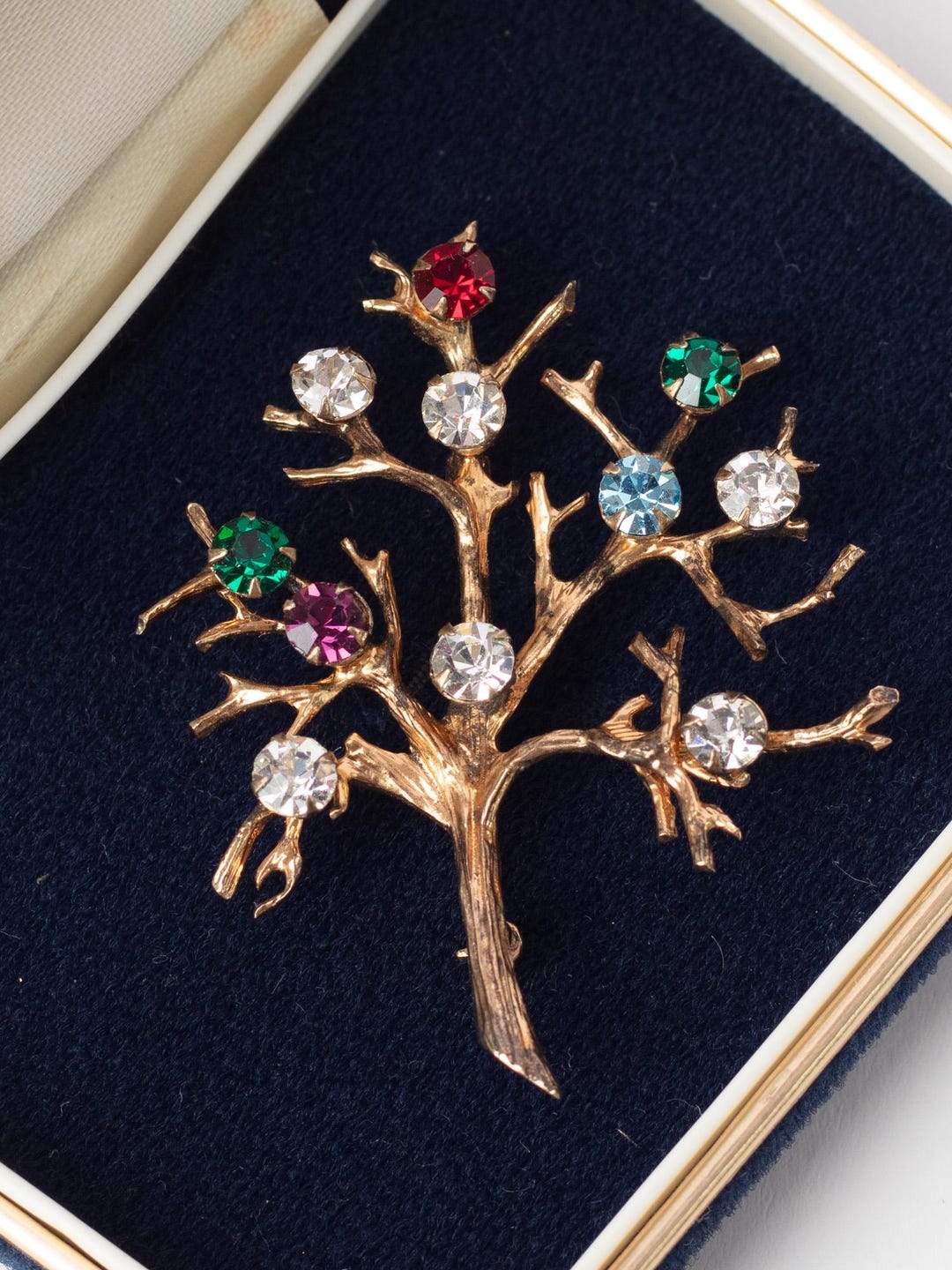 60s Vintage Sarah Coventry Tree of Life Brooch, Gold Tone Family Tree ...