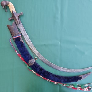 Vintage Indo Persian Mughal Sikh Sword Talwar Una With Parrot Hilt and ...