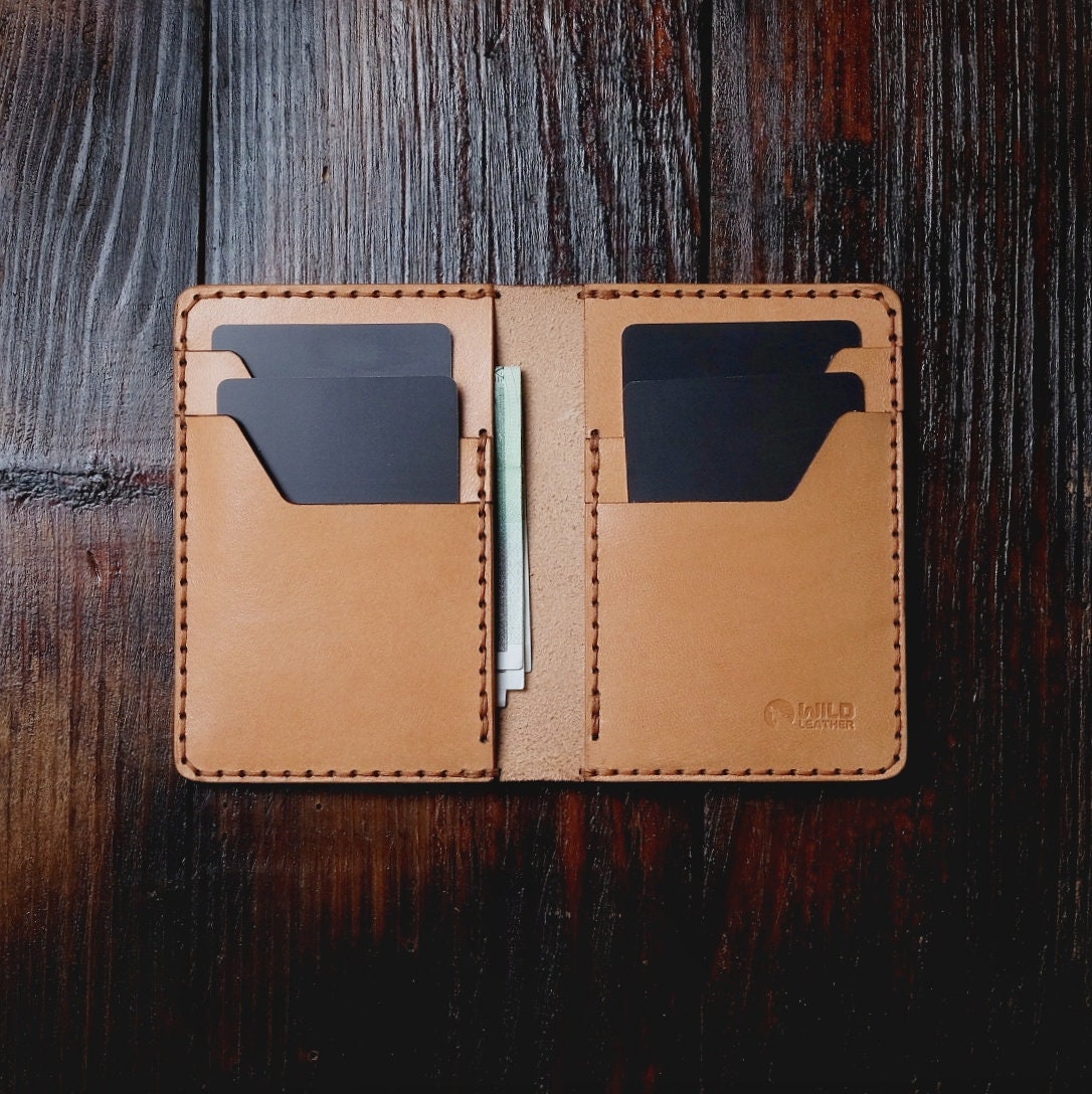 Natural leather wallet made with an Italian Vacchetta | Etsy