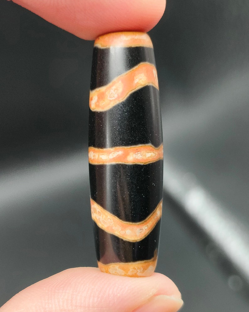 Vintage Himalayan Indo Old Tibetan Line Patterns Zigzag Dzi Agate Stone ...