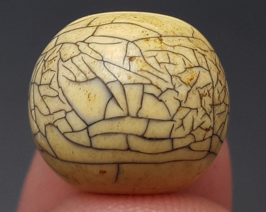 Very Old Eggshell Tone Crackled Carved Ball Bead Collectible Gift # ...
