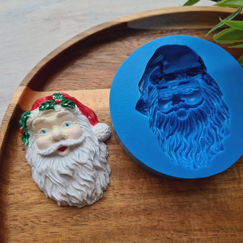 2.5 Santa Figurine - Etsy UK