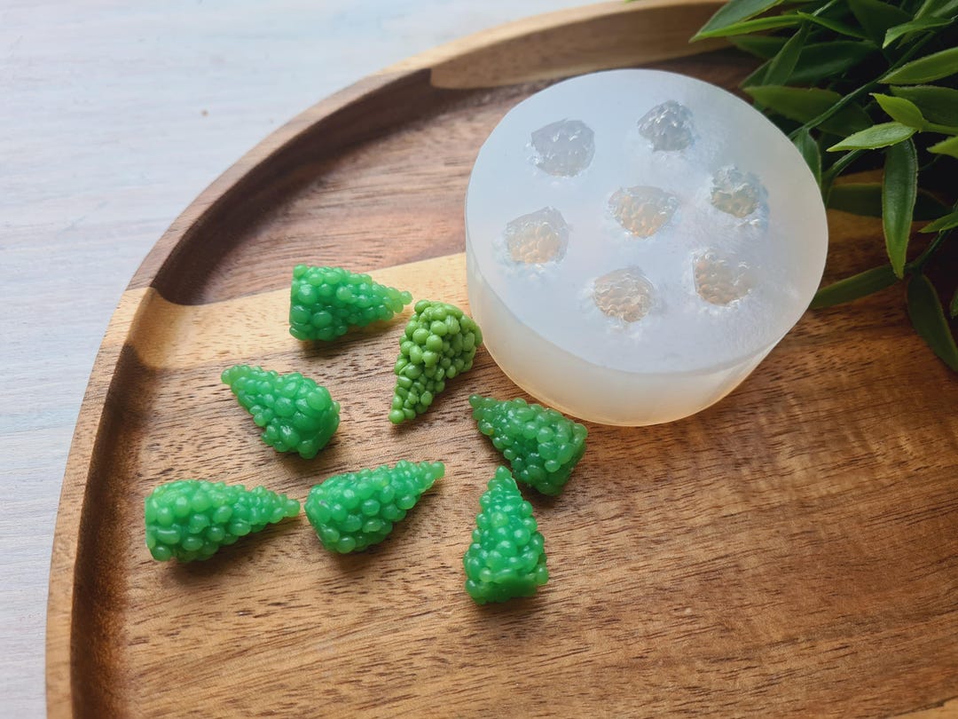 Silicone Mold of Bunches of Grapes, Medium, 7 Elements, ~ Ø 1.3cm, H:2 ...