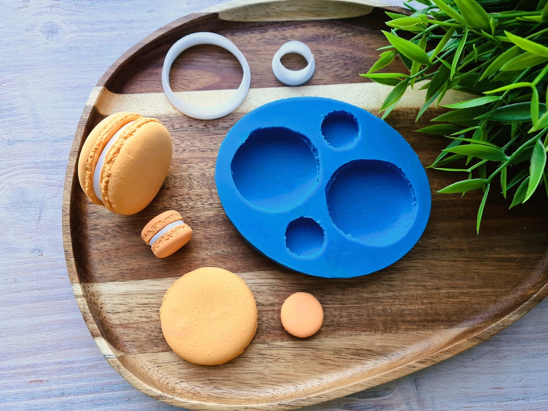 Silicone Mold of Macaron, Style 3, ~ Ø 4.5 Cm, H:1 Cm, Ø 2.1 Cm, H;0.7 ...