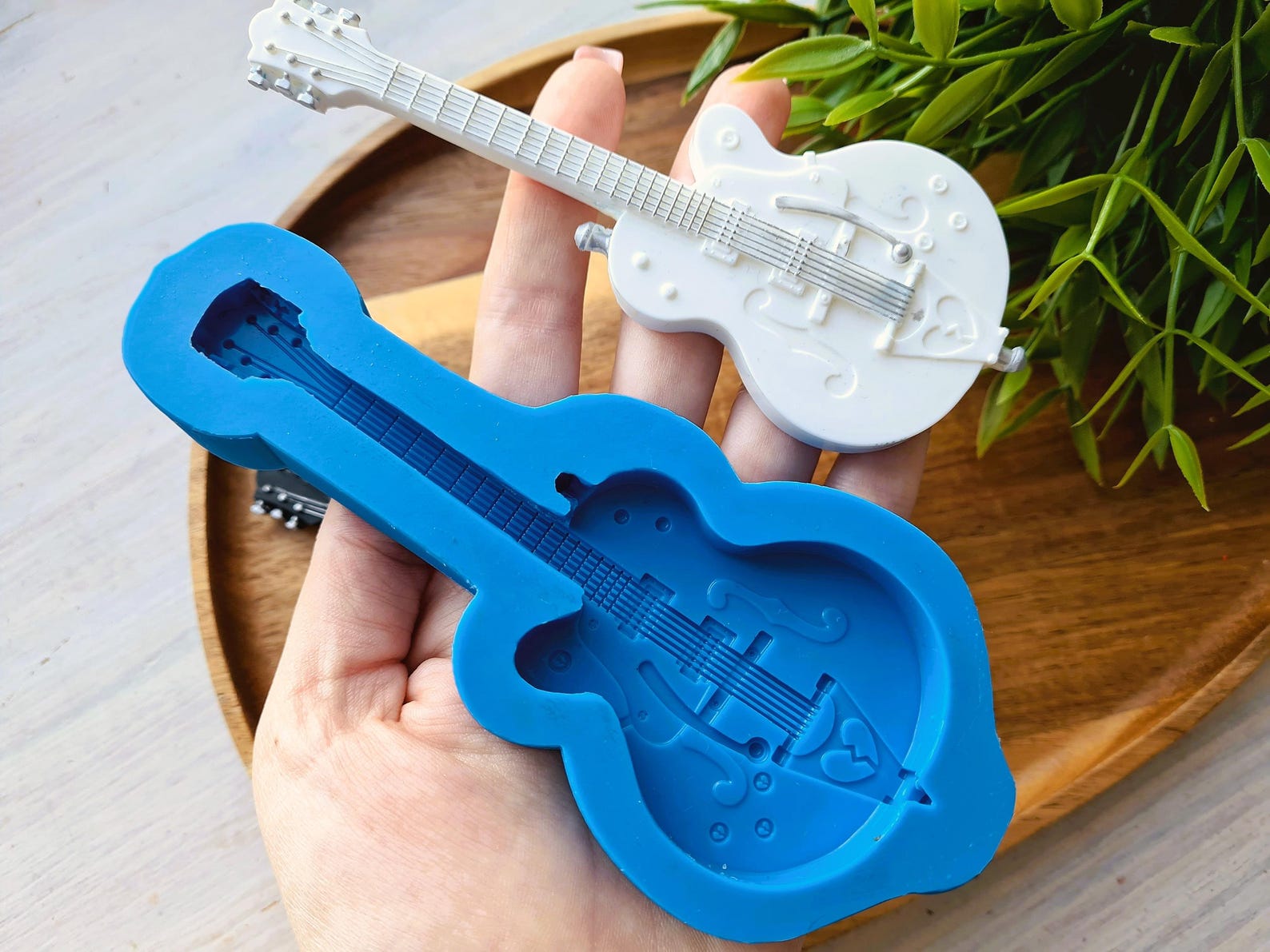 Silicone Mold of Guitar, Style 2, ~ 5*13.5 Cm, H:1.1 Cm, Modeling Tool ...