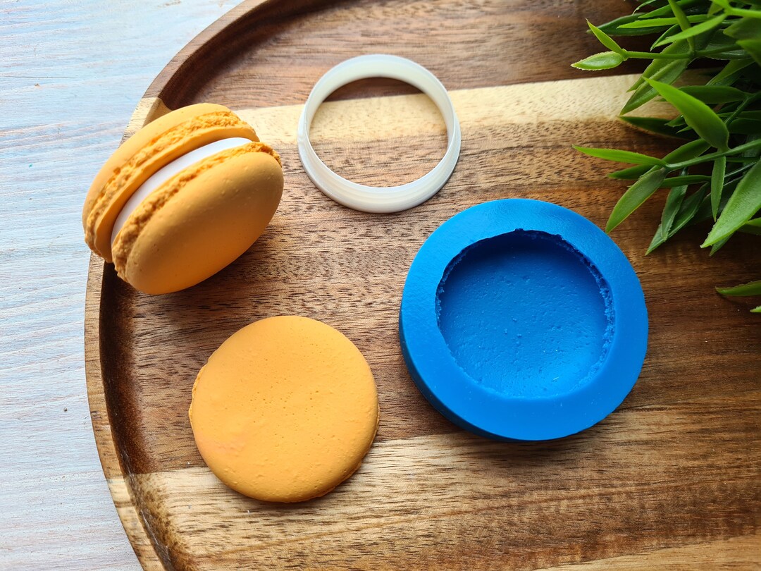 Silicone Mold of Macaron, Style 3, ~ Ø 4.5 Cm, H:1 Cm + Cutter Ø 4.1 Cm ...