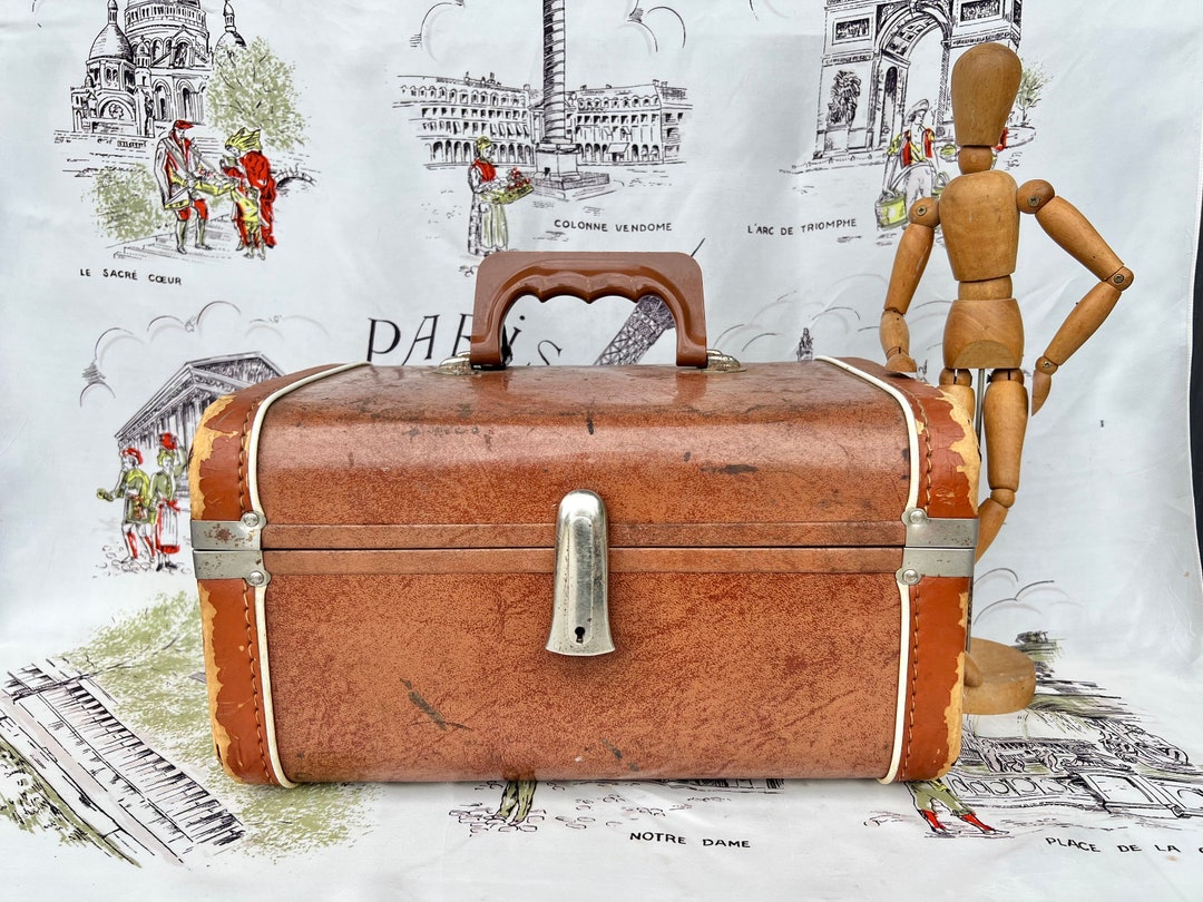 True Vintage Train Case//1950s Travel Makeup Bag//metal Aged Leather ...