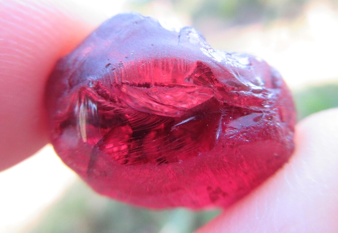 38.10 Crt Rhodolite Pink Red Garnet Big Crystal Facet Rough . Facet ...
