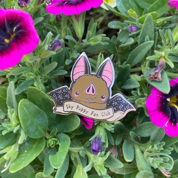 Bat Pin - Etsy