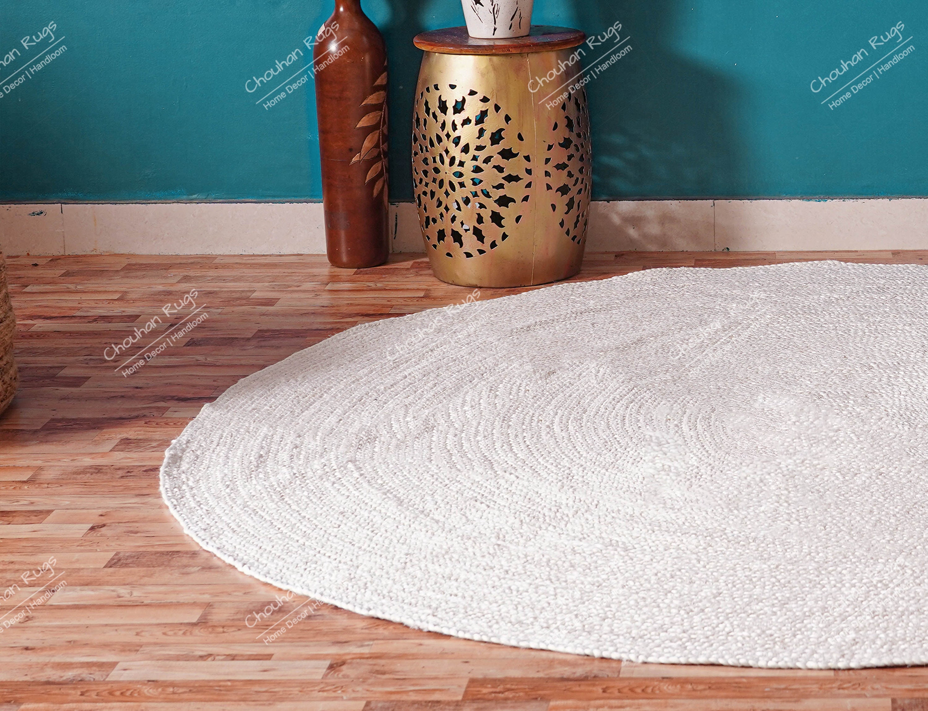 White Round Rugs