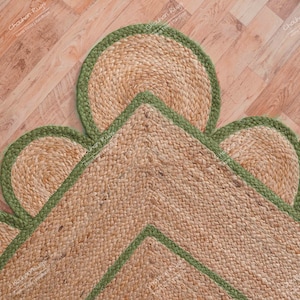 Scalloped Hand Braided Natural Jute Rug With Dark Green Border Handmade ...