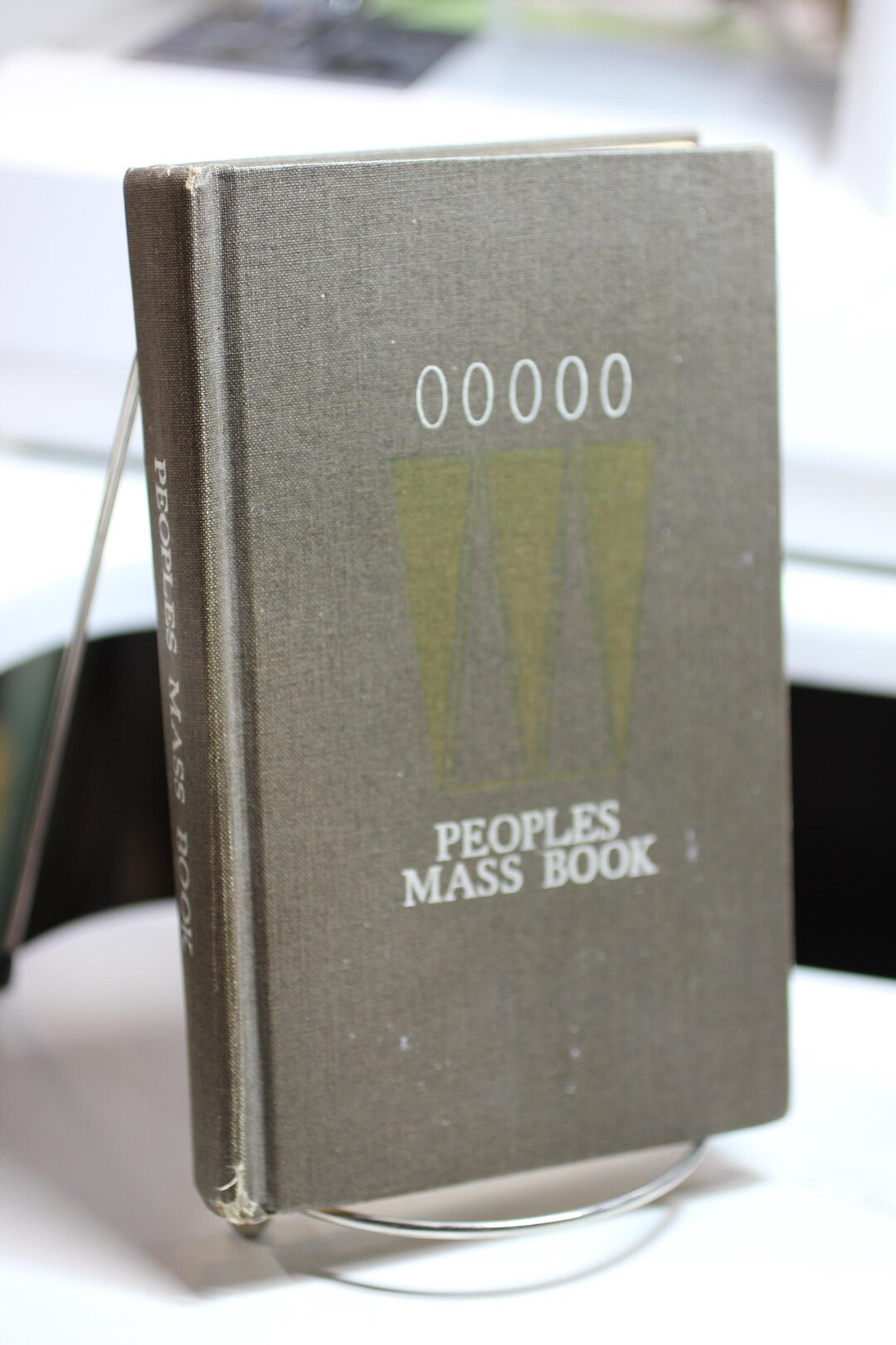 1970 Peoples Mass Book: A Hymnal Containing the New Order of Mass ...