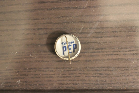 1945 Kellogg's Cereal PEP Pin Backed Button - Harold … - Gem
