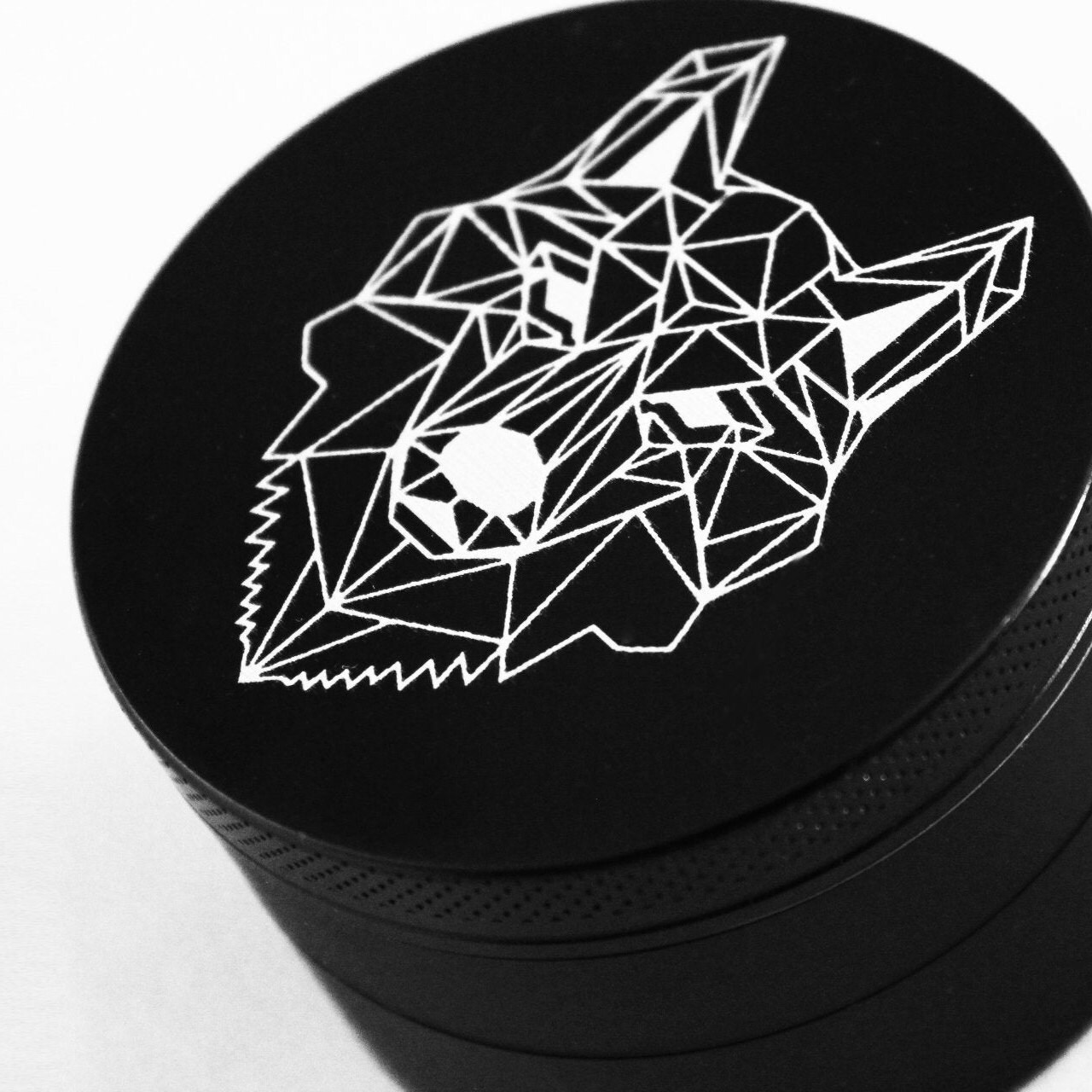 Black Wolf Grinder by Conspire Co. Metal 4-layer Grinder With Keef ...