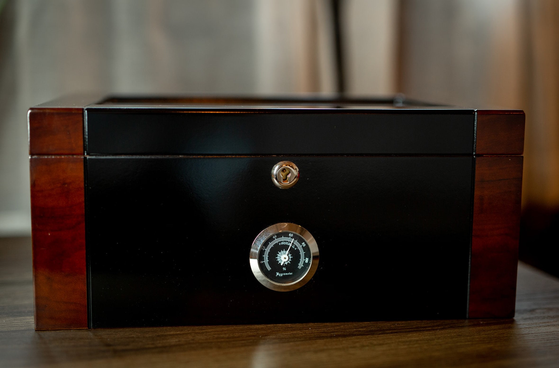 Cigar Box With Mahogany Finish, Classic Humidor for Christmas Gift ...