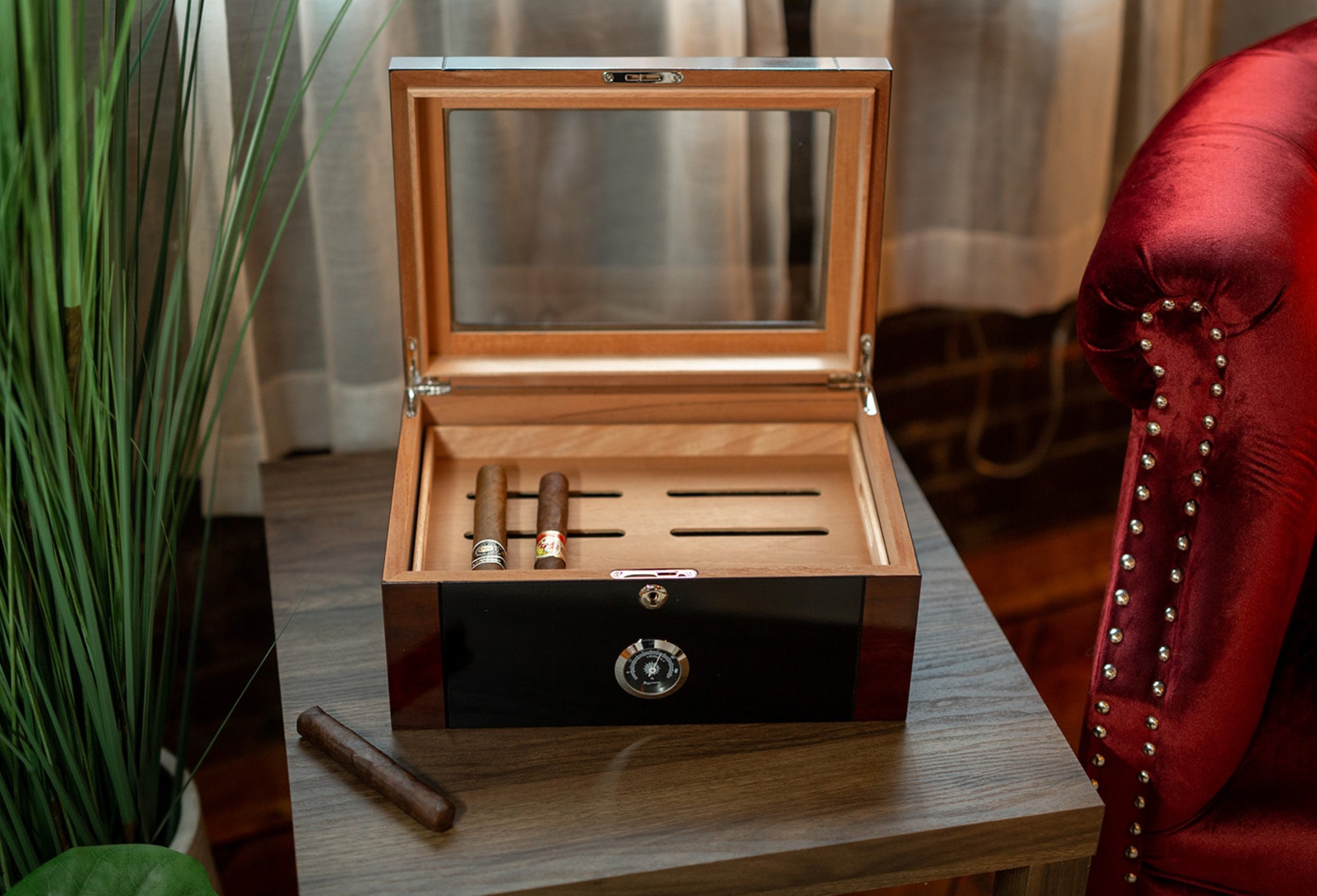 Cigar Box With Mahogany Finish, Classic Humidor for Christmas Gift ...