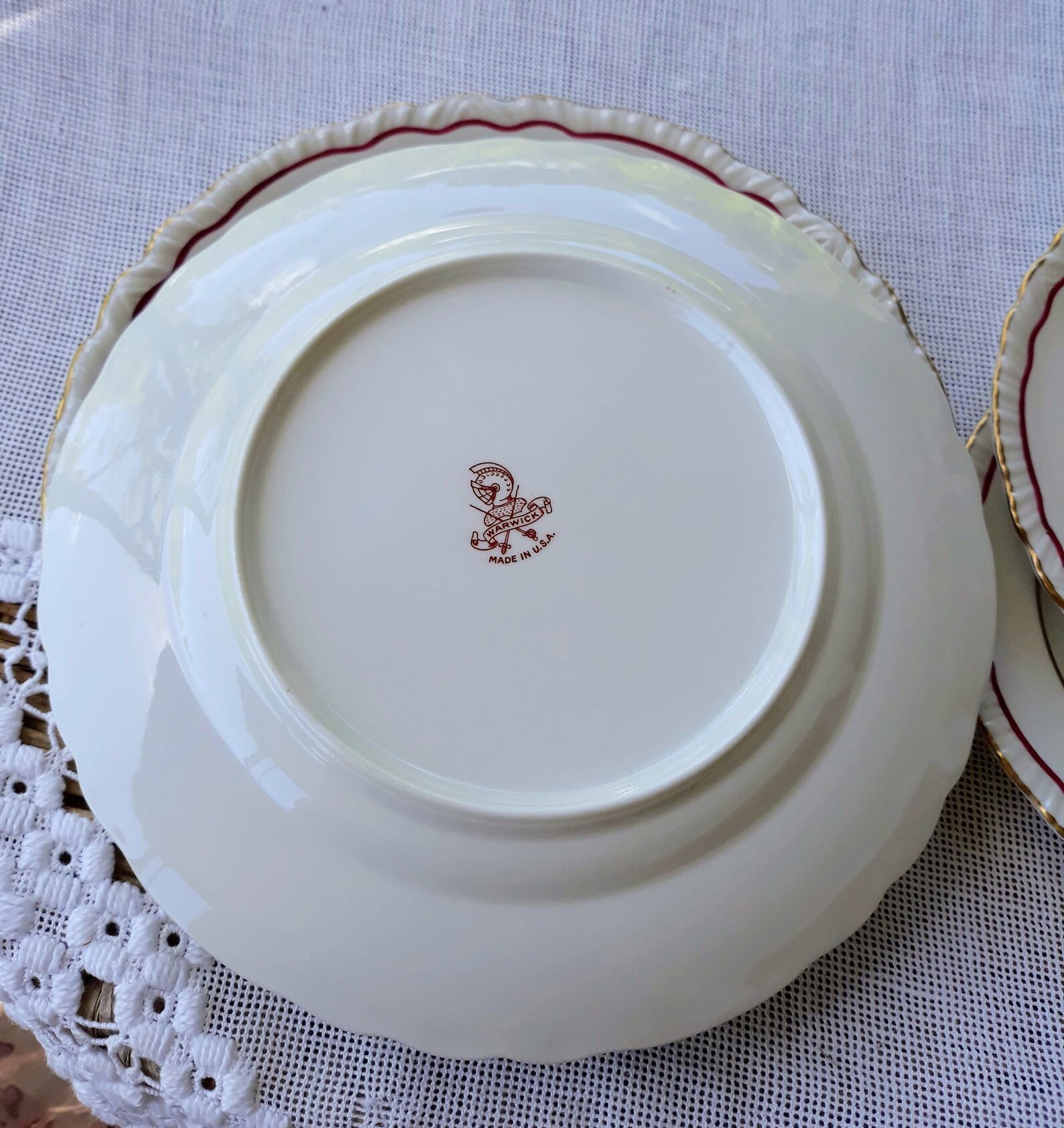 Warwick Neo Classic Red Scallop Edge Salad Bread Plates Set of 6 Gold ...