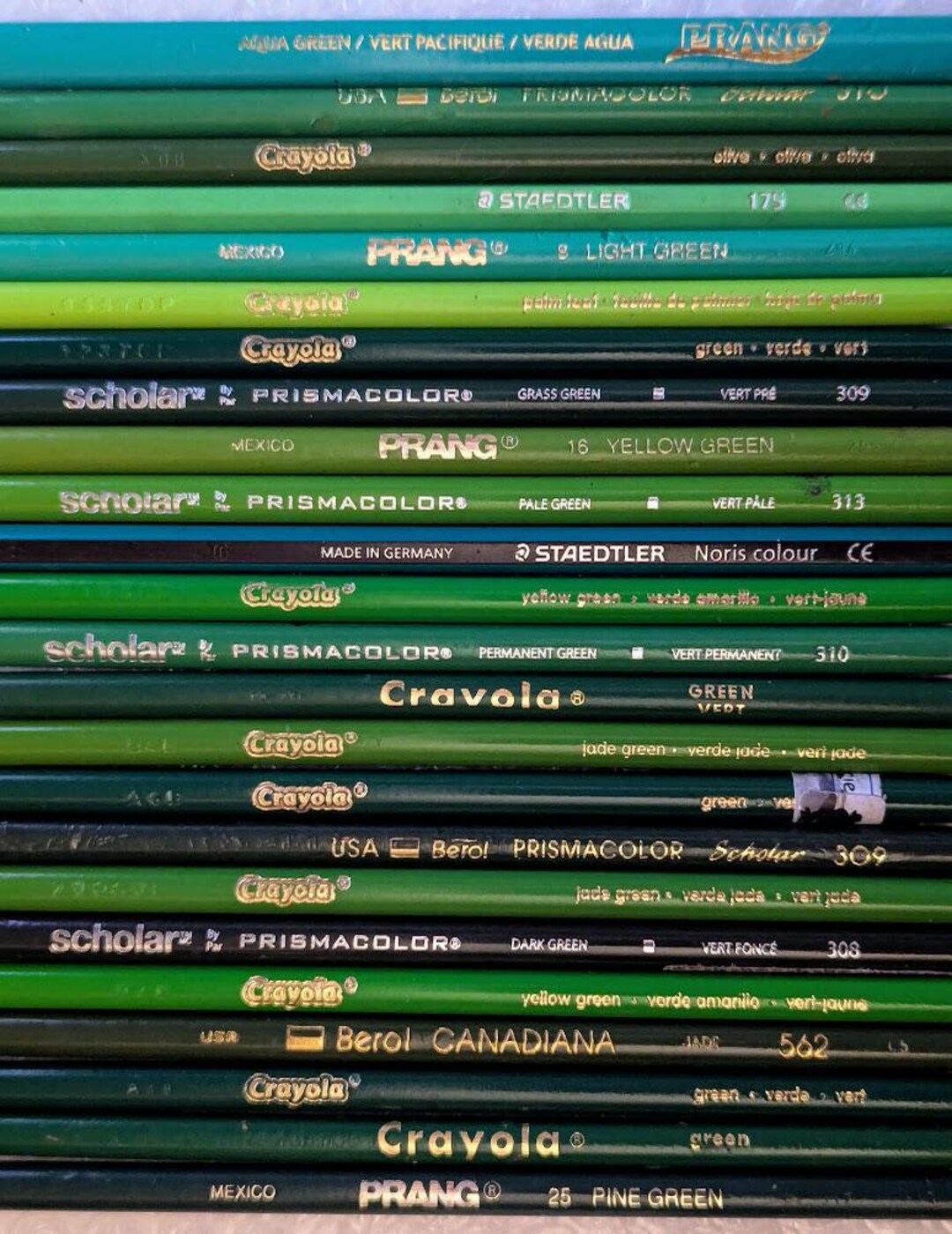 24 Green Colored Pencil Crayon Mix Destash Lot Includes: Prismacolor ...