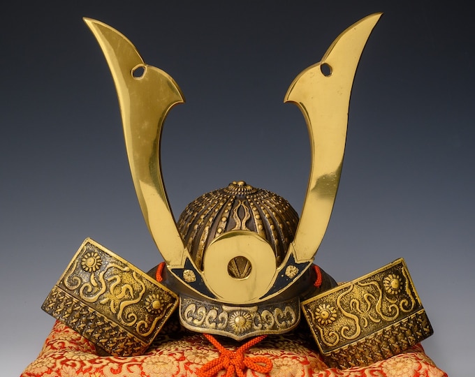 Massive Japanese Samurai Helmet -oda Nobunaga Helmet- Tsushima - Etsy