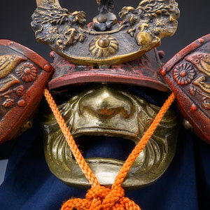 Japanese Stunning Samurai Red Helmet -butterfly and Dragon Kabuto- Saki ...