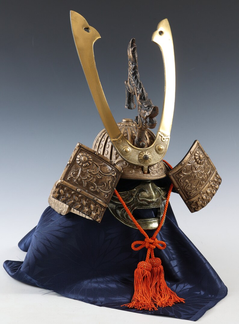 Old Vintage Japanese Samurai Helmet middle Size With a Mask - Etsy