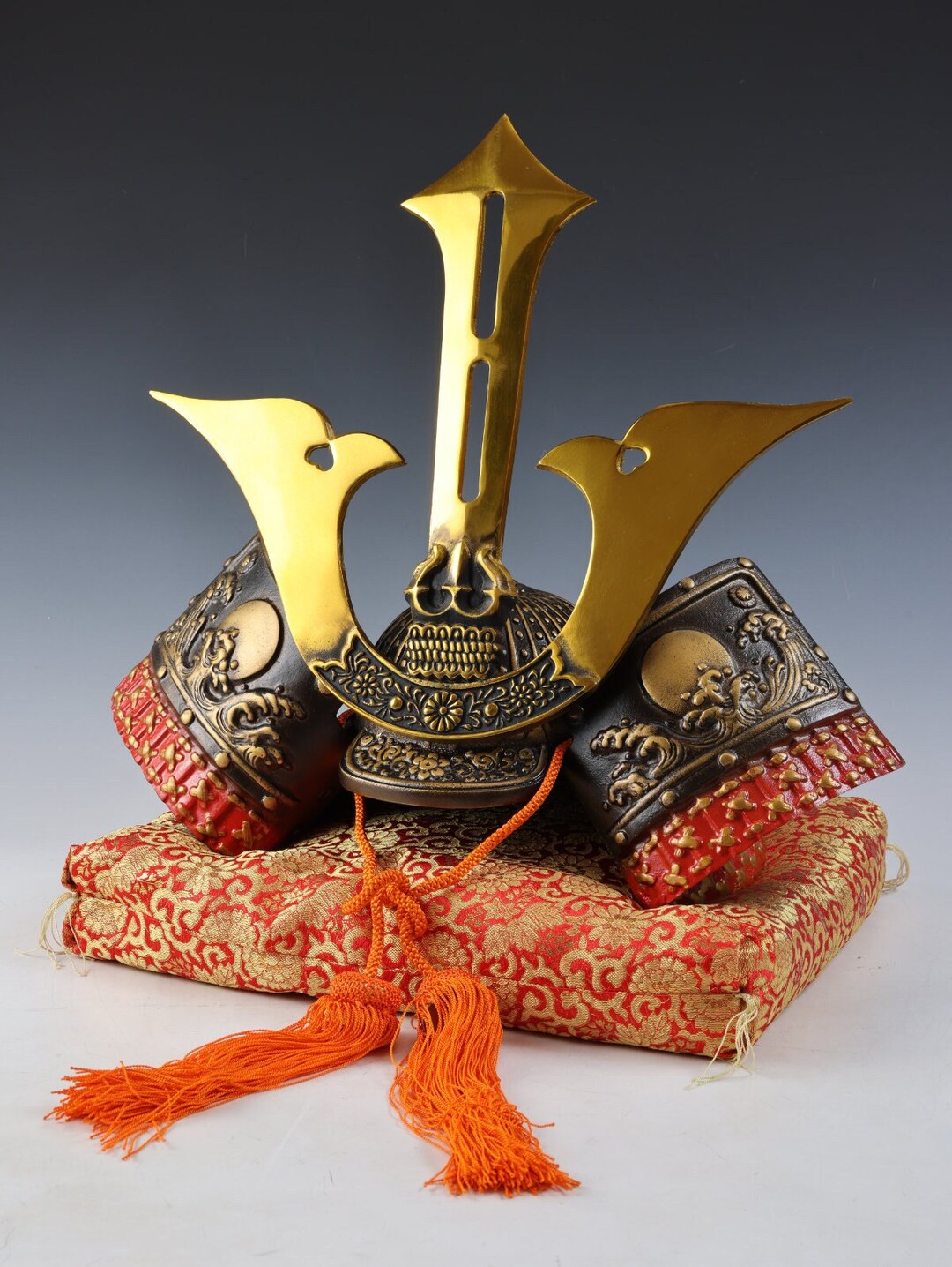 Massive Japanese Great Samurai Helmet kusunoki Masasige Kabuto Heavy ...