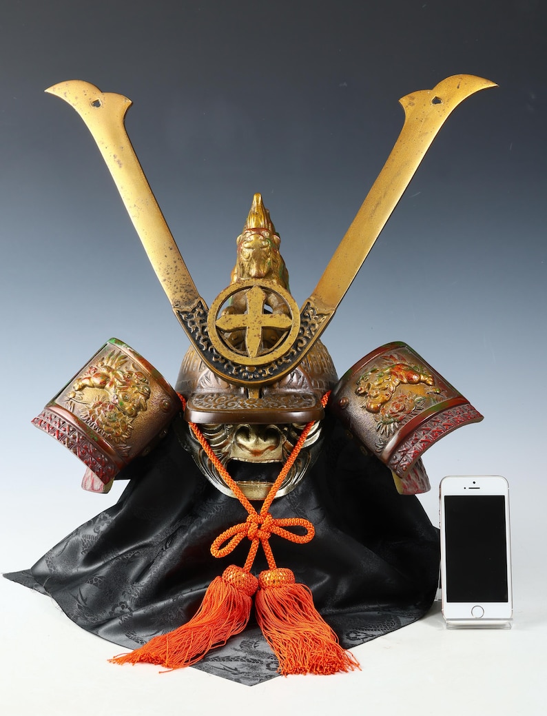 Old Vintage Japanese Samurai Helmet -martial Spirit Warrior Ethos Cross ...