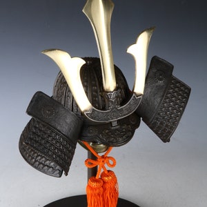 Japanese Samurai Helmet kusunoki Masashige Kabuto Middle Size Tsushima ...