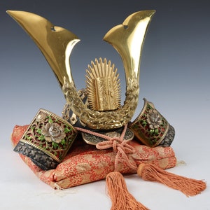 Old Vintage Japanese Samurai Helmet buddhism Kabuto With a Cushion ...