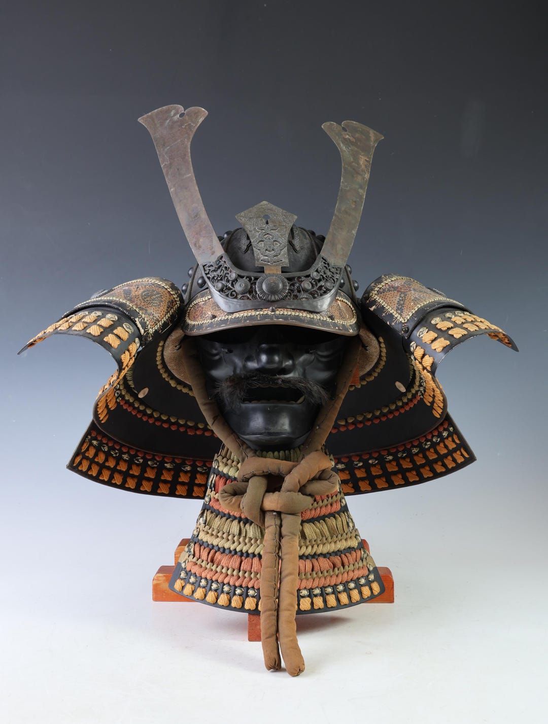 Japanese Old Vintage Samurai Wearable Kabuto Helmet With a Mask ...