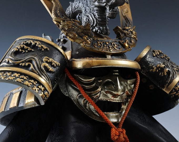 Japanese Old Vintage Samurai Kabuto Helmet dragon Purple Helmet With a ...